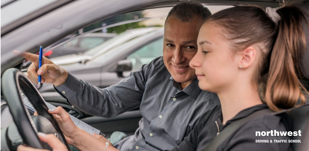 A Beginner's Guide To Driving Lessons – What To Expect, Tips For ...